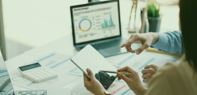 Turning Data into Insights with ZONTAL Turning Data into Insights with ZONTAL